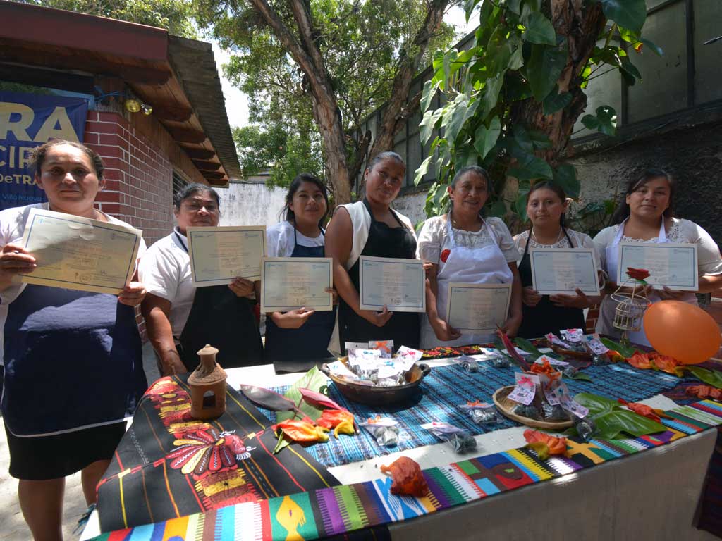 Villanovanas beneficiadas con programas del estado - Municipalidad de ...
